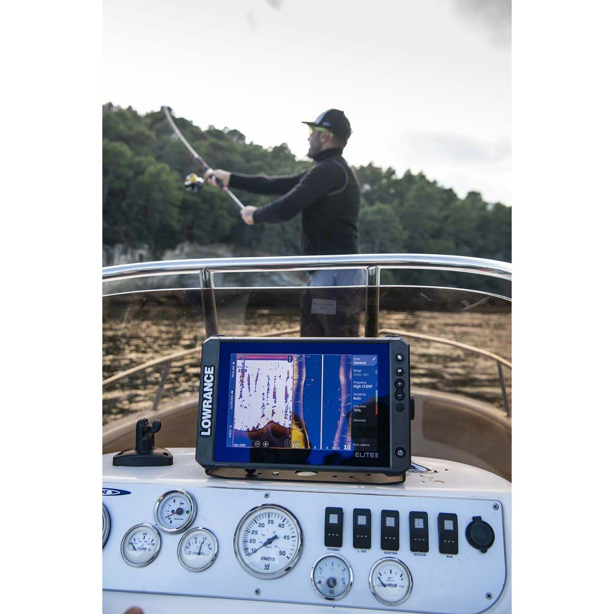 Lowrance Elite FS10” Combo Including Active Imaging 3-in-1 Transducer ...