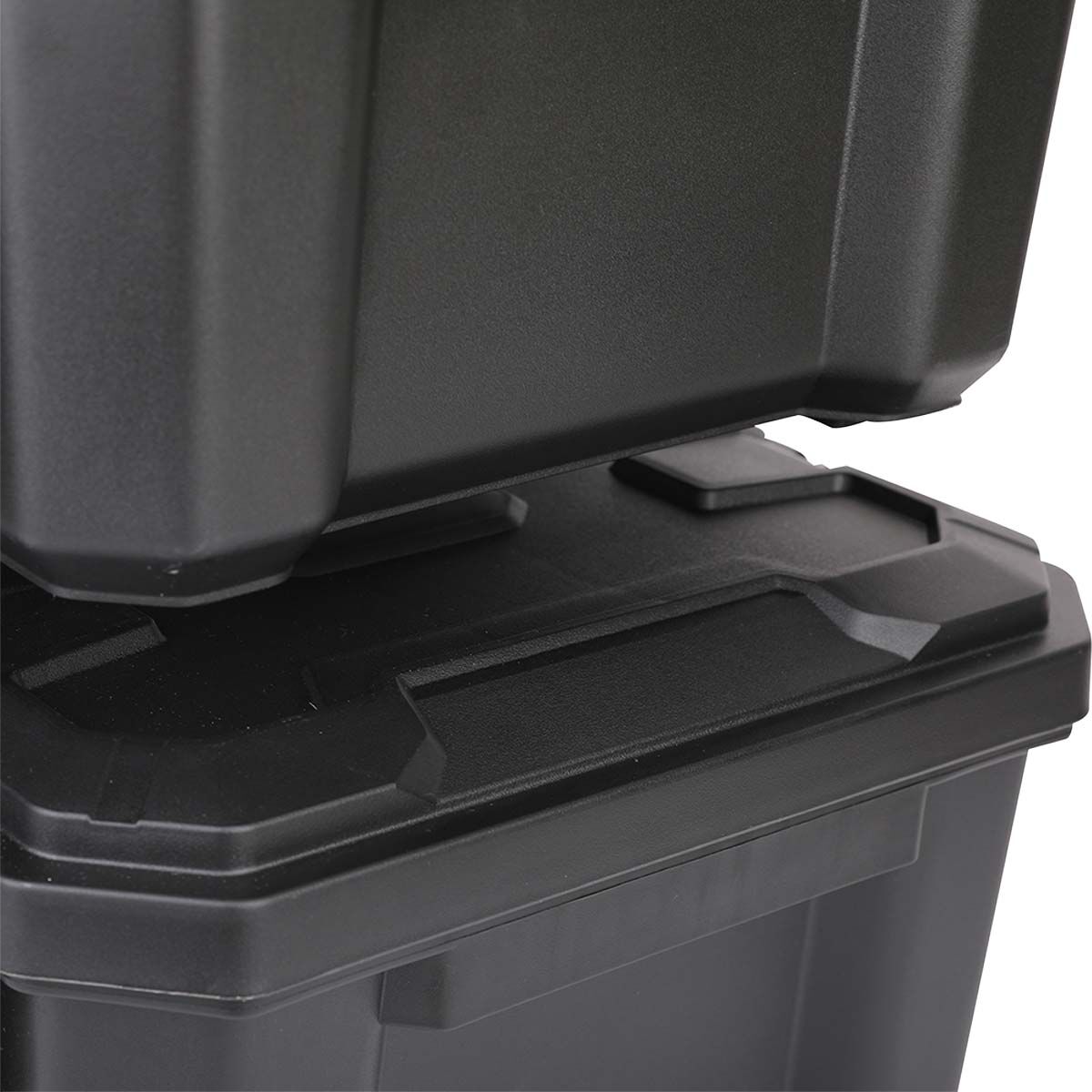 XTM Stackable Storage Box 25L | BCF