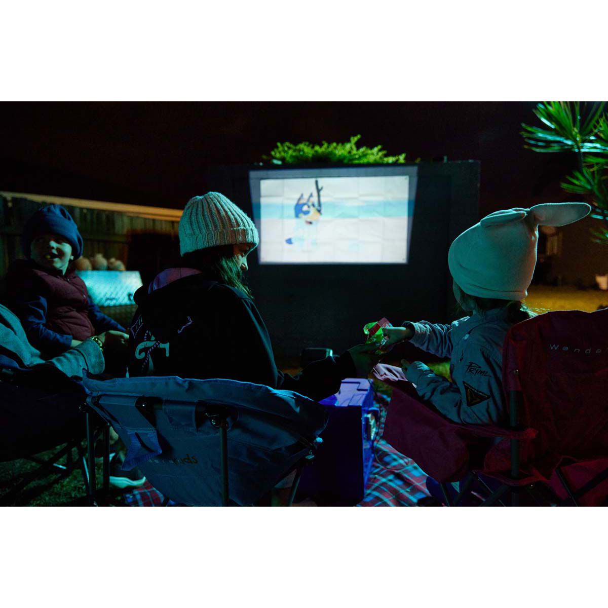 Wanderer Projector Outdoor Movie Set | BCF