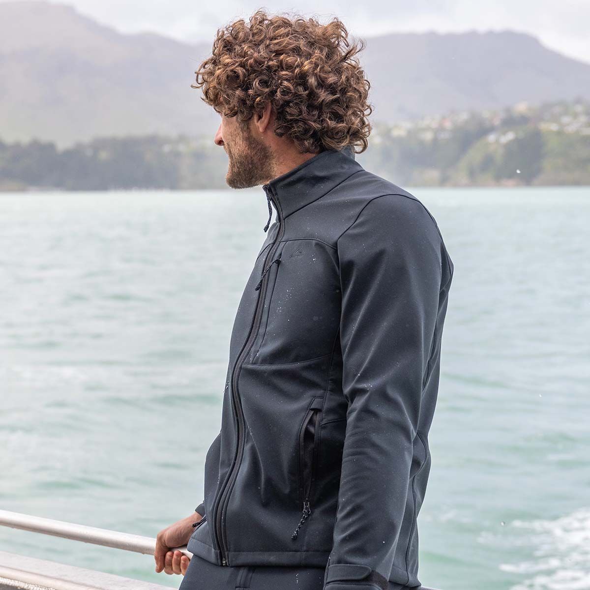 Macpac Men's Sabre Softshell Jacket V3 Black | BCF