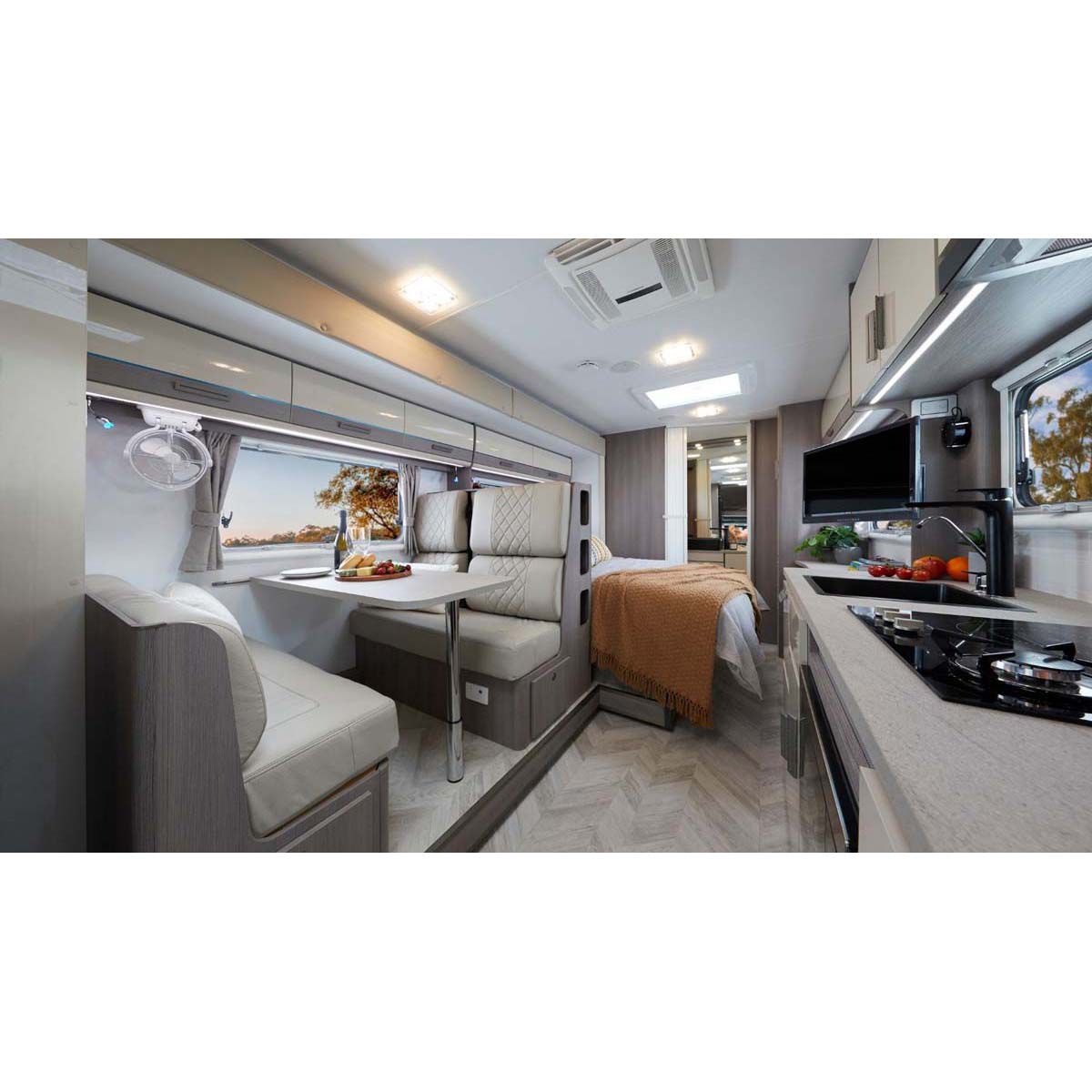 Sirocco 2 Caravan Fan 12/24V White | BCF