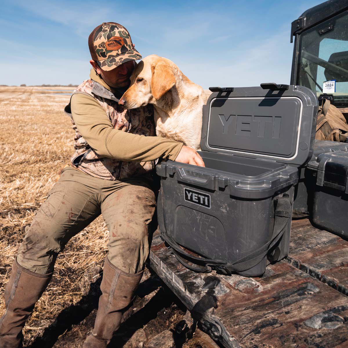 YETI® Roadie® 15 Hard Cooler Charcoal | BCF