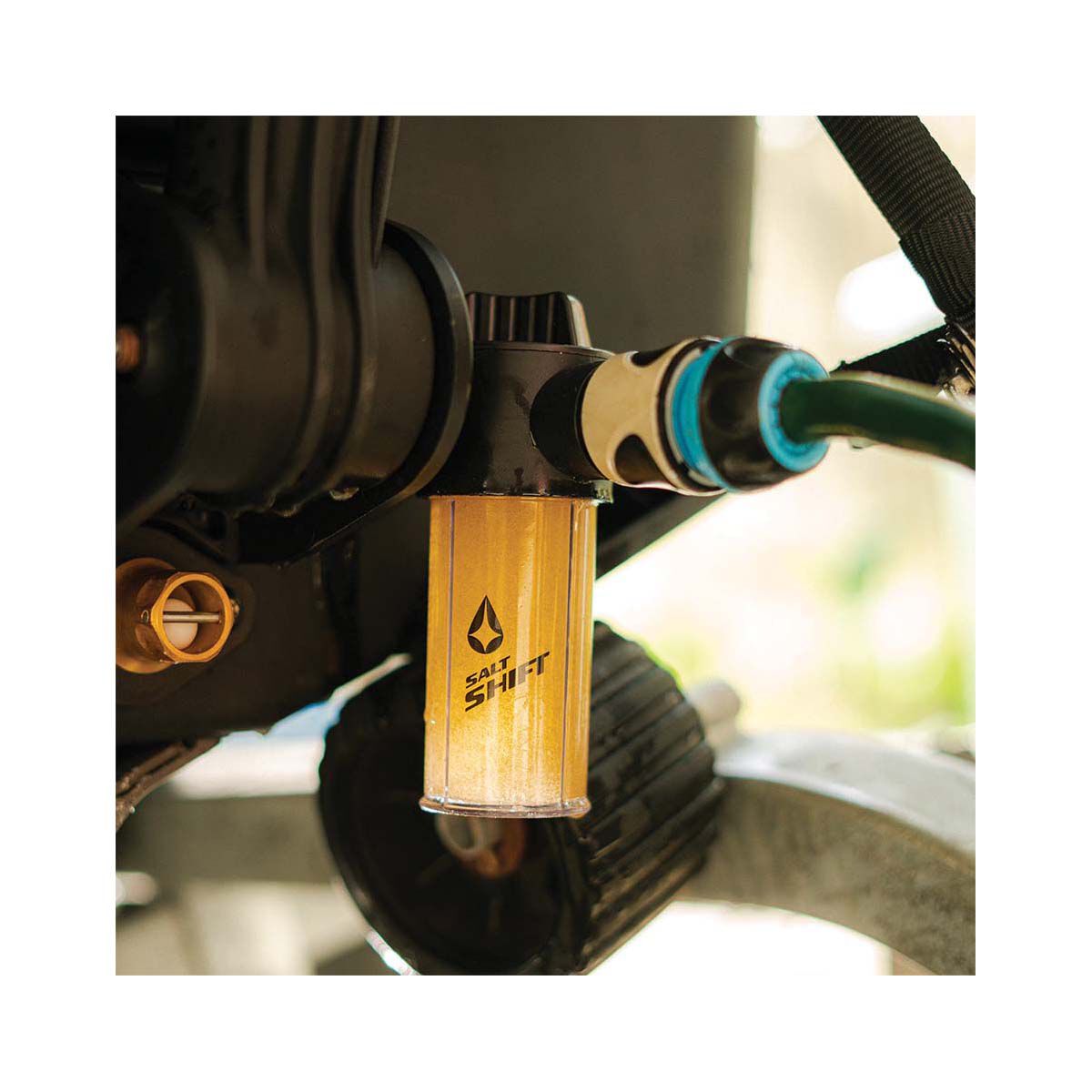 Salt Shift Universal Flusher Canister | BCF