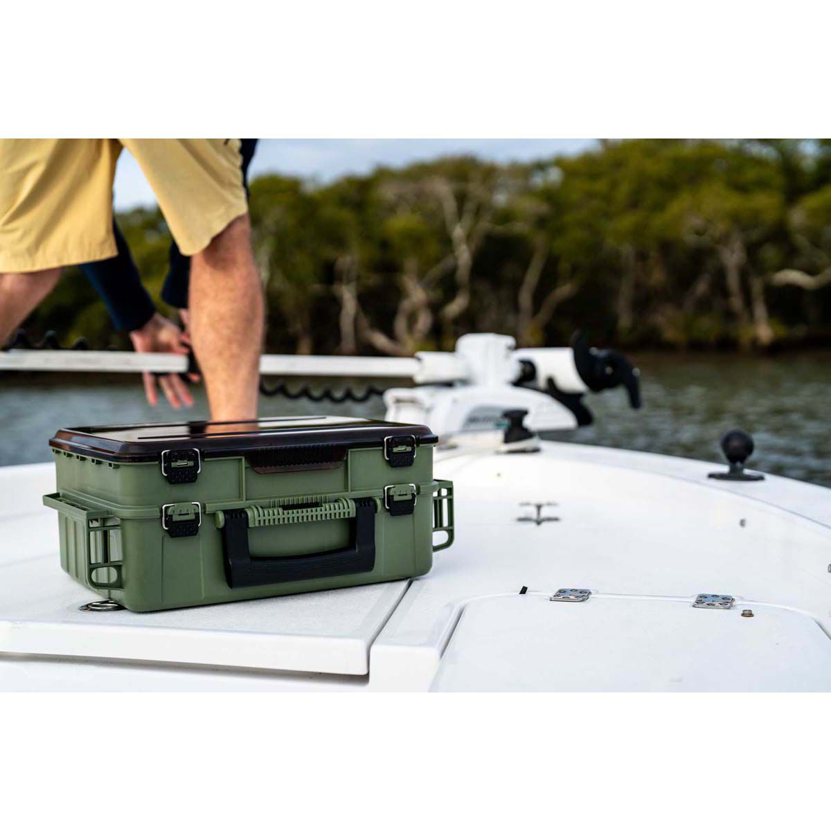 Versus VS-3080 GR-VB Tackle Box | BCF