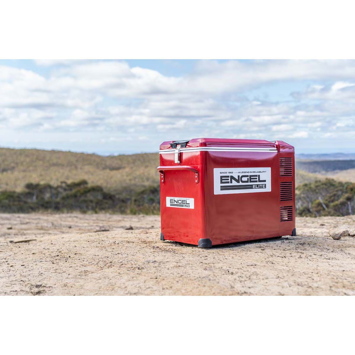 Engel Elite MT45J Fridge Freezer 40L | BCF