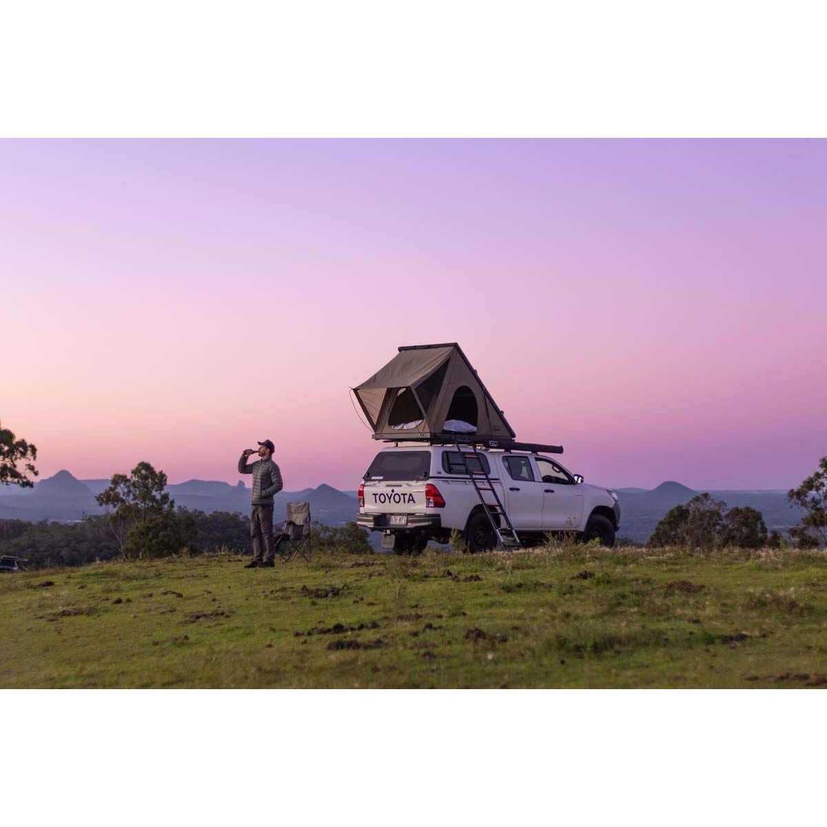 XTM Lightweight Hardtop Rooftop Tent | BCF